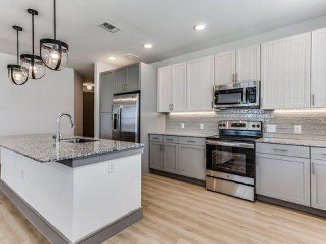 2 bedroom, Austin TX 78745 57348393