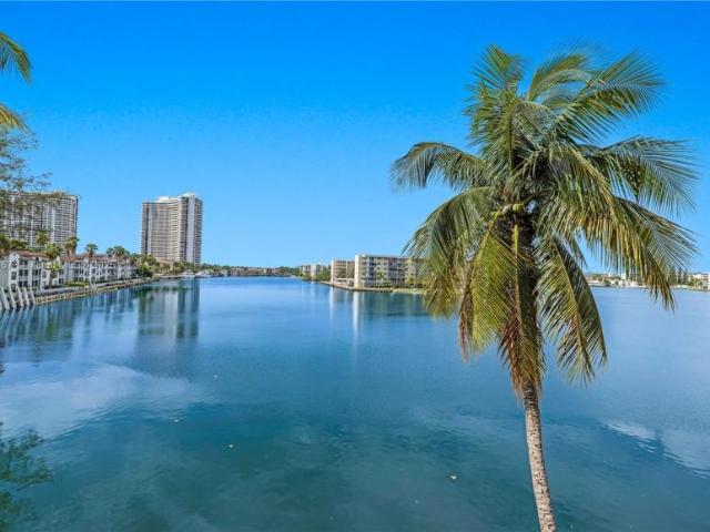 2 bedroom, Aventura FL FL 33160 LS102244894
