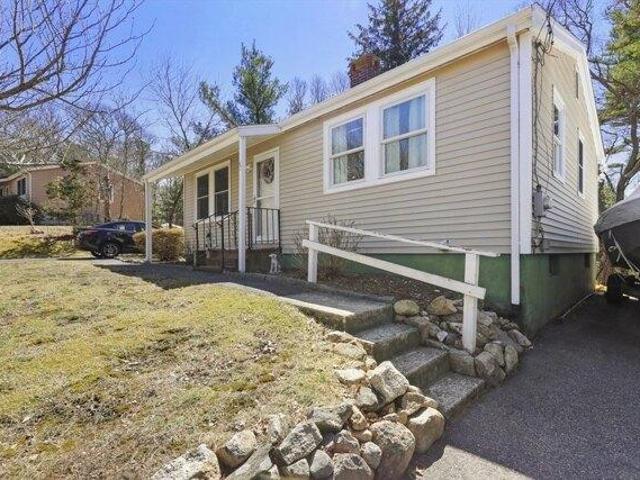 2 bedroom, Bourne MA 02532 LS102959786