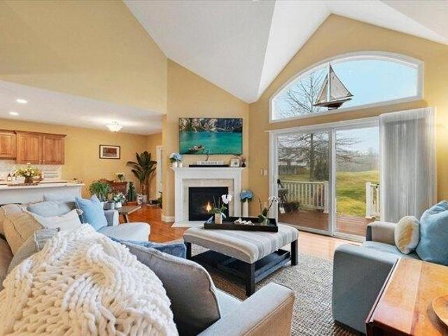2 bedroom, Bourne MA 02532 103851045
