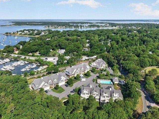 2 bedroom, Bourne MA 02559 104479425