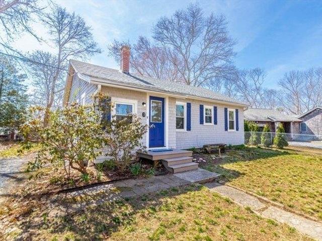 2 bedroom, Bourne MA 02562 102761224