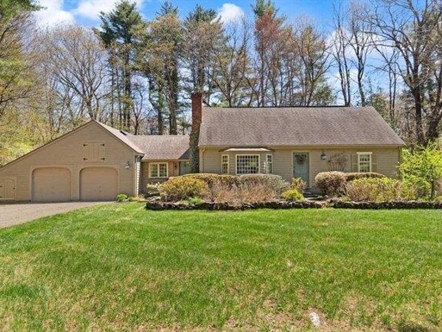2 bedroom, Boxford MA 01921 LS102822676