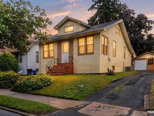 2 bedroom, Bogota NJ 07603 104233742