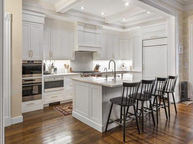 2 bedroom, Boston MA 02108 102960321