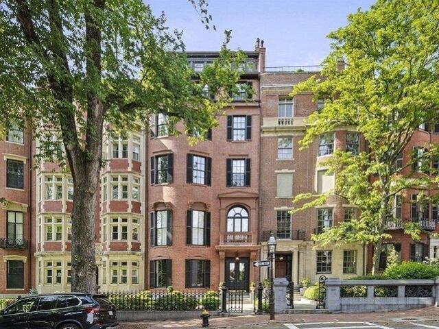 2 bedroom, Boston MA 02108 104298447