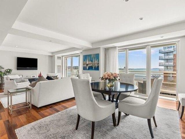 2 bedroom, Boston MA 02109 103932295