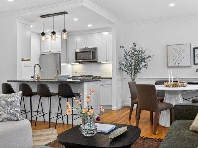 2 bedroom, Boston MA 02114 102634373