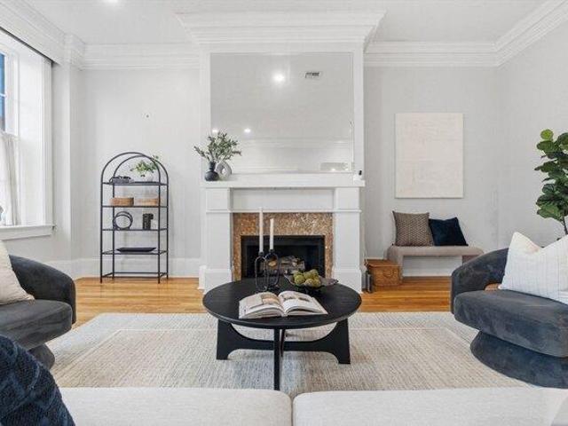 2 bedroom, Boston MA 02114 103070495