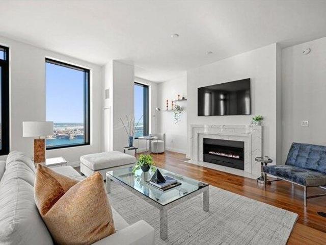2 bedroom, Boston MA 02114 103073150
