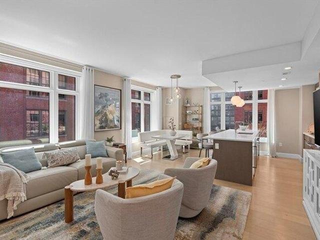 2 bedroom, Boston MA 02114 104567242