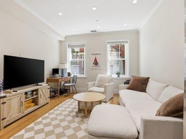 2 bedroom, Boston MA 02114 104605353
