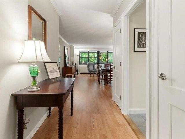 2 bedroom, Boston MA 02114 104607683