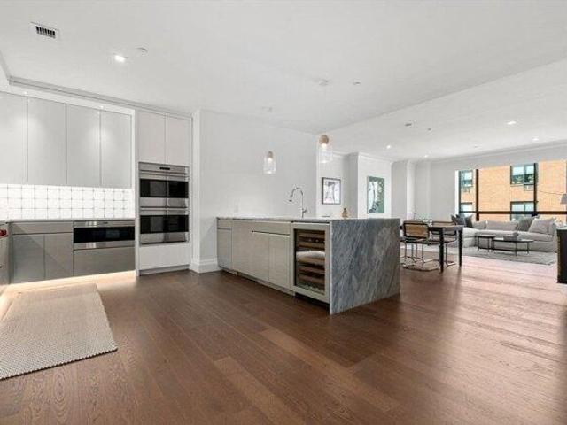 2 bedroom, Boston MA 02114 104787994