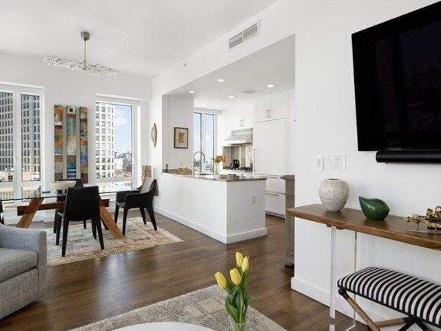 2 bedroom, Boston MA 02116 102566429