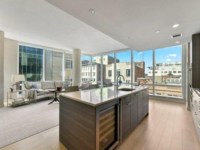2 bedroom, Boston MA 02110 102410340