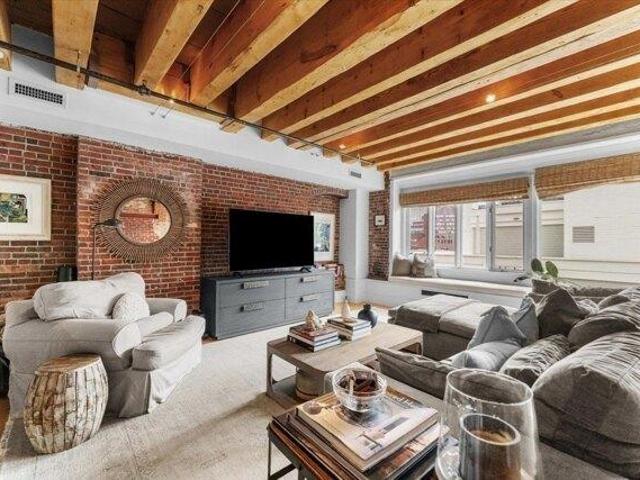 2 bedroom, Boston MA 02110 103619780