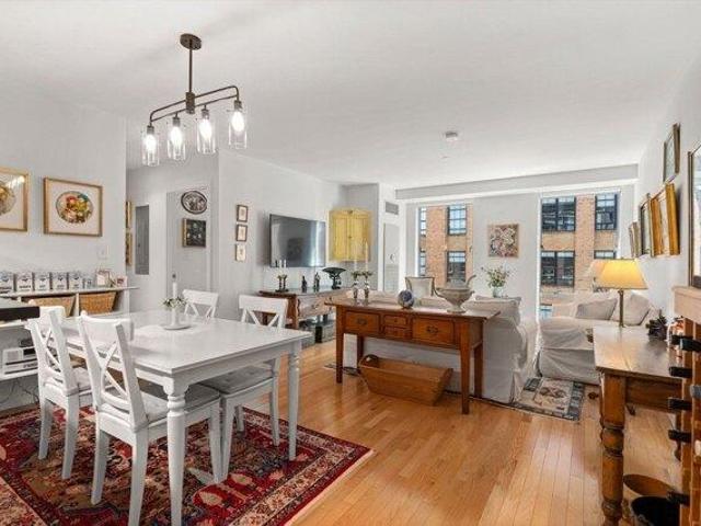 2 bedroom, Boston MA 02110 104790554