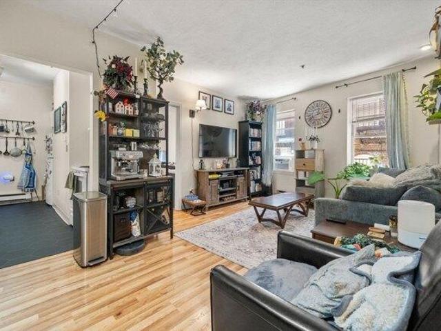 2 bedroom, Boston MA 02113 104718956