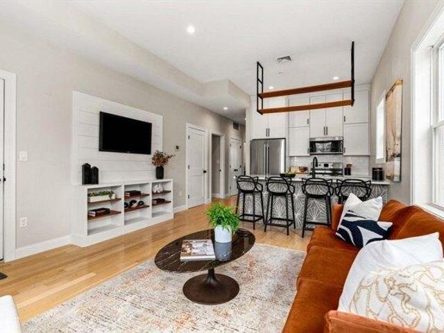 2 bedroom, Boston MA 02124 102531045