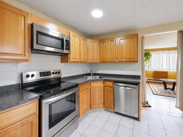 2 bedroom, Boston MA 02124 104687117
