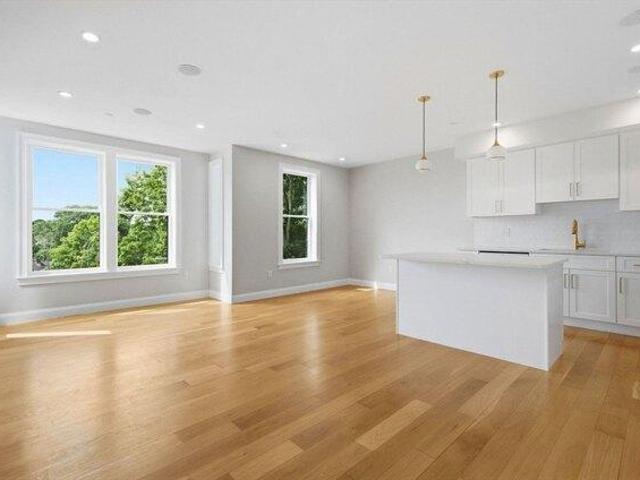 2 bedroom, Boston MA 02124 104720355