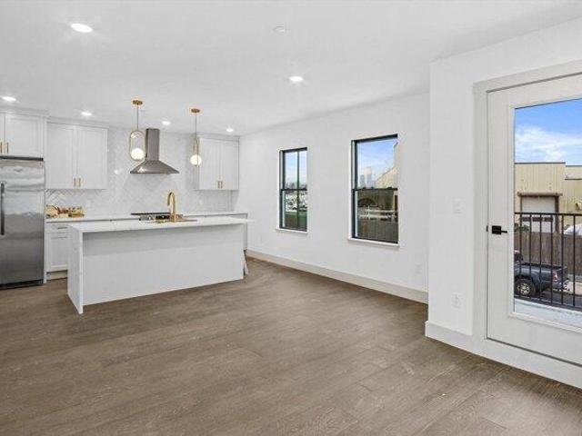 2 bedroom, Boston MA 02125 104043539