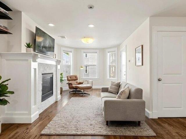 2 bedroom, Boston MA 02125 104605998