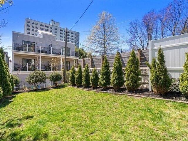 2 bedroom, Boston MA 02127 LS102282876