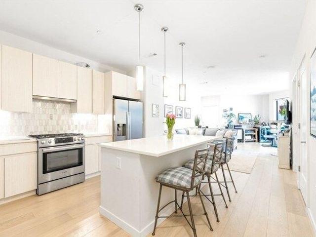 2 bedroom, Boston MA 02127 102727585