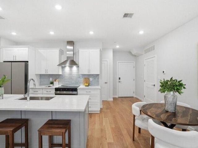 2 bedroom, Boston MA 02127 103160614