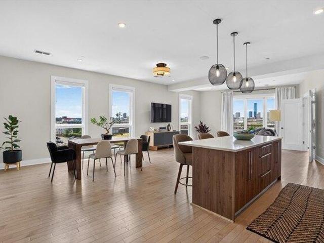 2 bedroom, Boston MA 02127 103967581