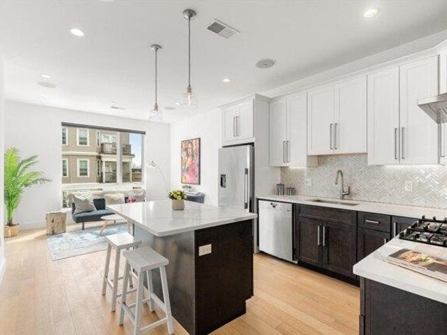 2 bedroom, Boston MA 02128 LS102726169