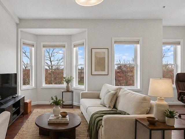 2 bedroom, Boston MA 02128 LS102960971