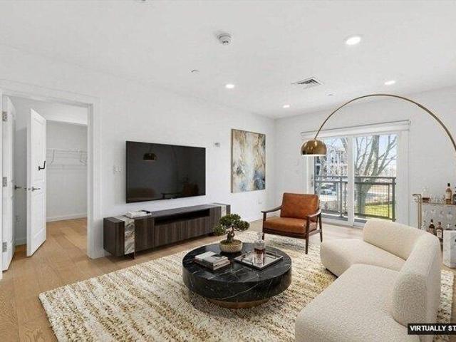 2 bedroom, Boston MA 02128 101896010