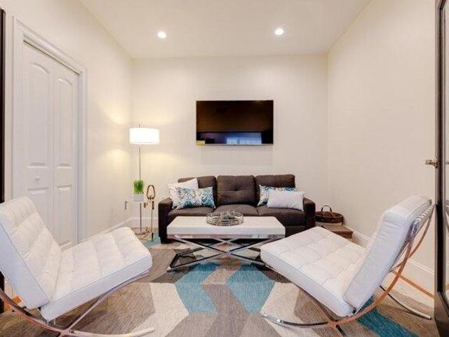 2 bedroom, Boston MA 02128 102371602