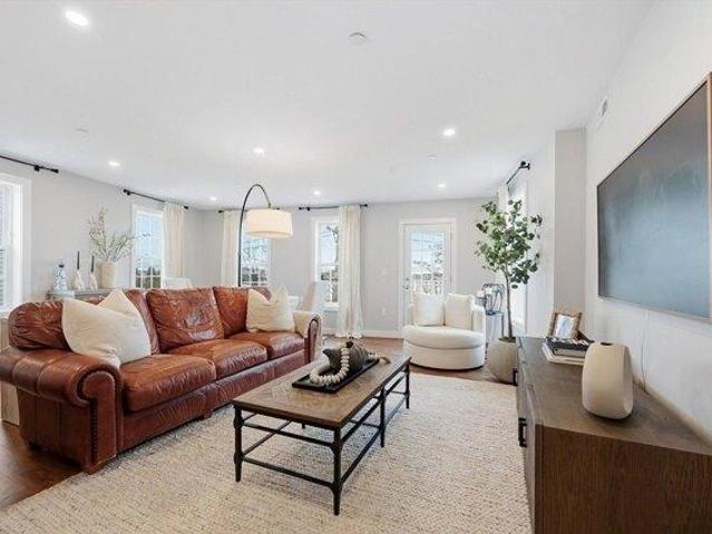 2 bedroom, Boston MA 02128 102412386