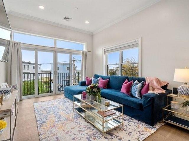 2 bedroom, Boston MA 02128 102961533