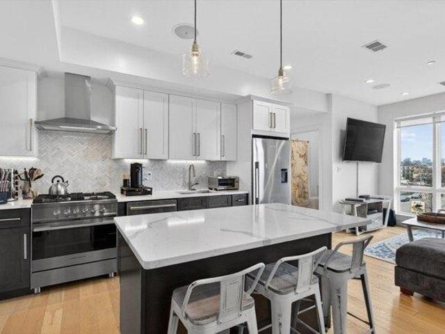 2 bedroom, Boston MA 02128 103037372