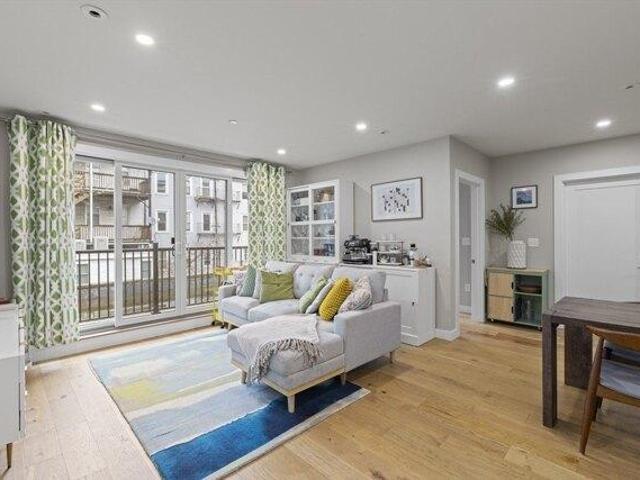2 bedroom, Boston MA 02128 103124776
