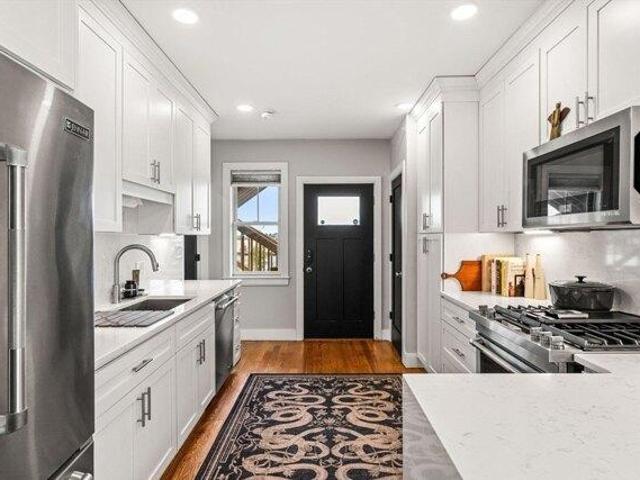 2 bedroom, Boston MA 02128 103126152