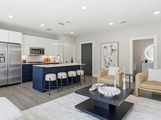 2 bedroom, Boston MA 02128 104009352