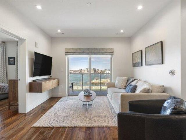 2 bedroom, Boston MA 02128 104010183