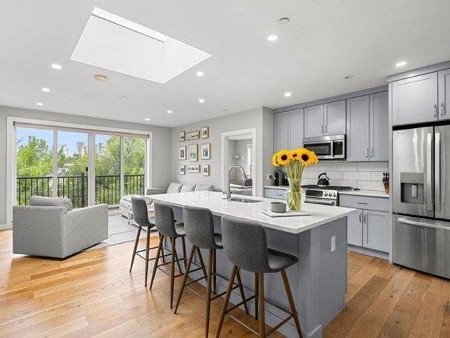 2 bedroom, Boston MA 02128 104834998