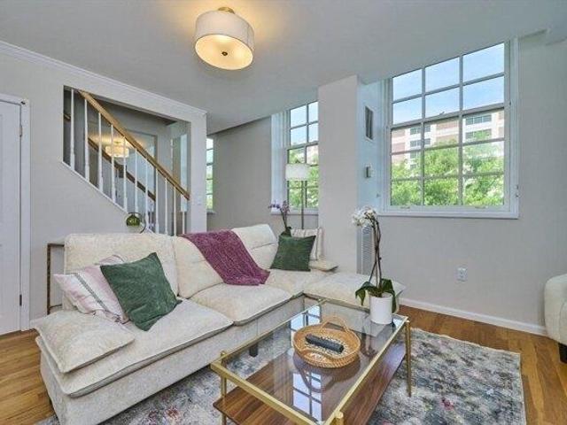 2 bedroom, Boston MA 02129 LS102779686
