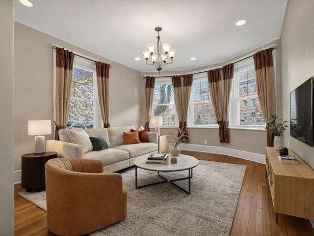 2 bedroom, Boston MA 02135 LS102727810