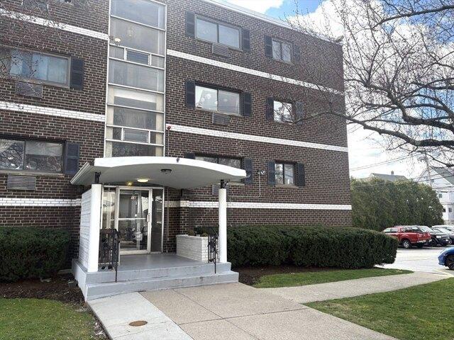 2 bedroom, Boston MA 02135 102729205