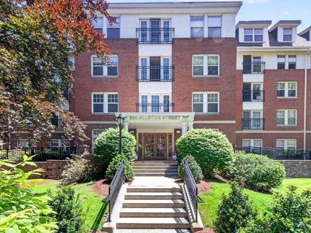 2 bedroom, Boston MA 02135 103223056