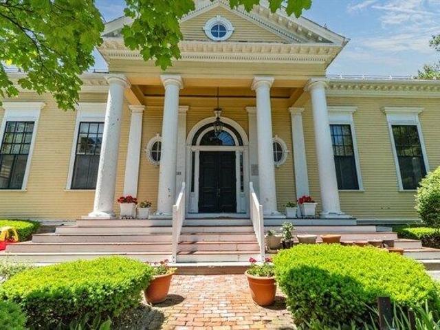 2 bedroom, Boston MA 02135 103434343