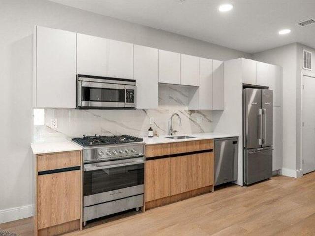2 bedroom, Boston MA 02135 104232526